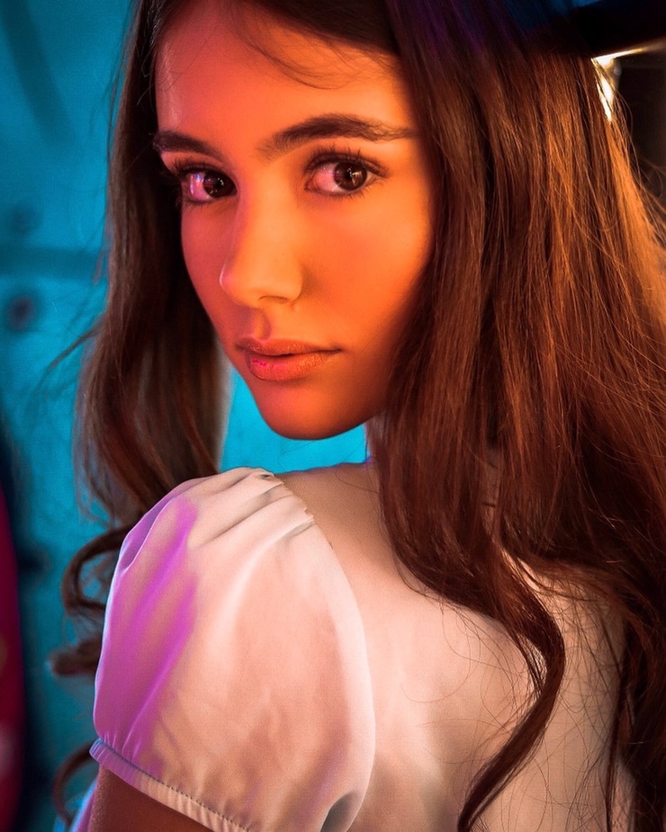 Image of Ella Cervetto