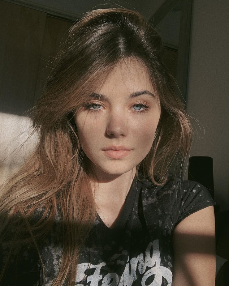 Picture of Claire Estabrook