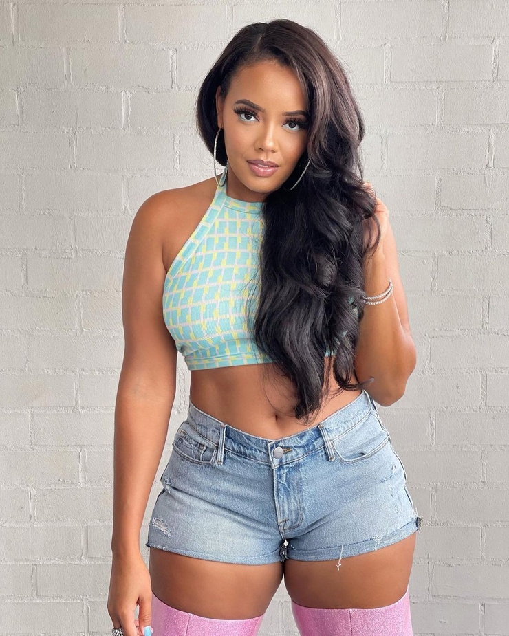 Picture of Angela Simmons