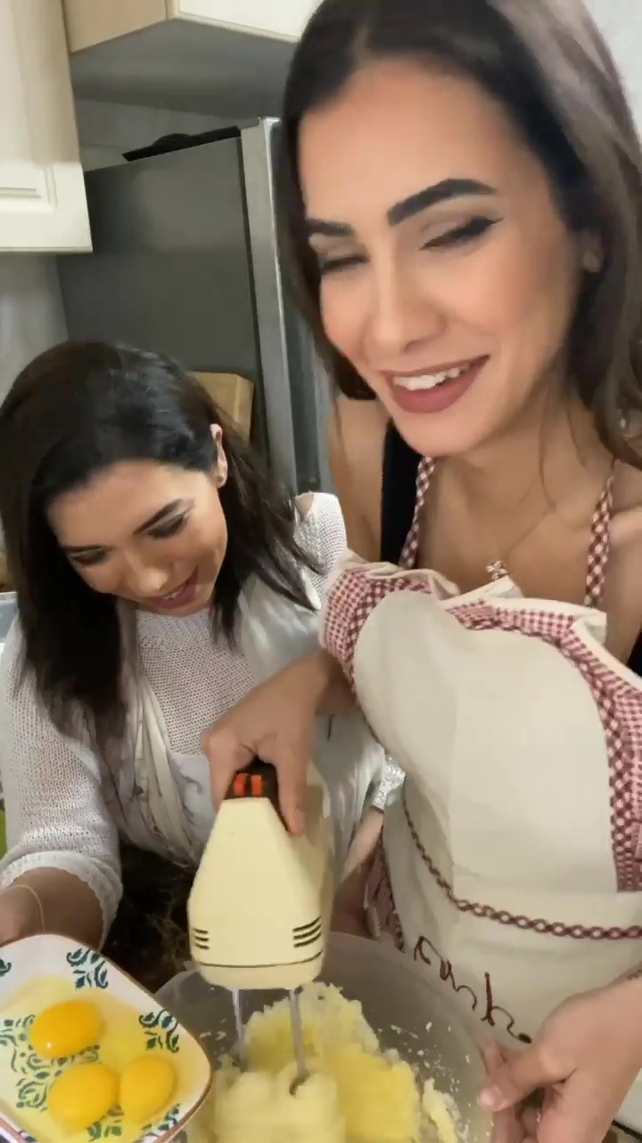 Picture of Zayneb Azzam