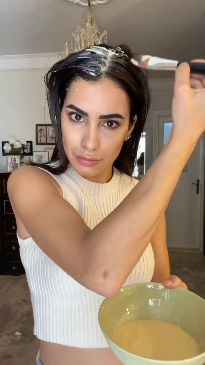 Picture of Zayneb Azzam