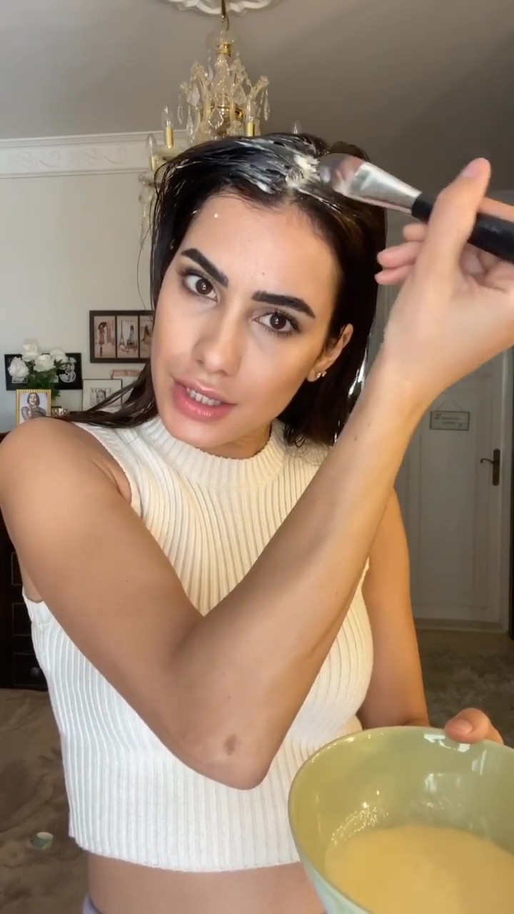 Picture of Zayneb Azzam