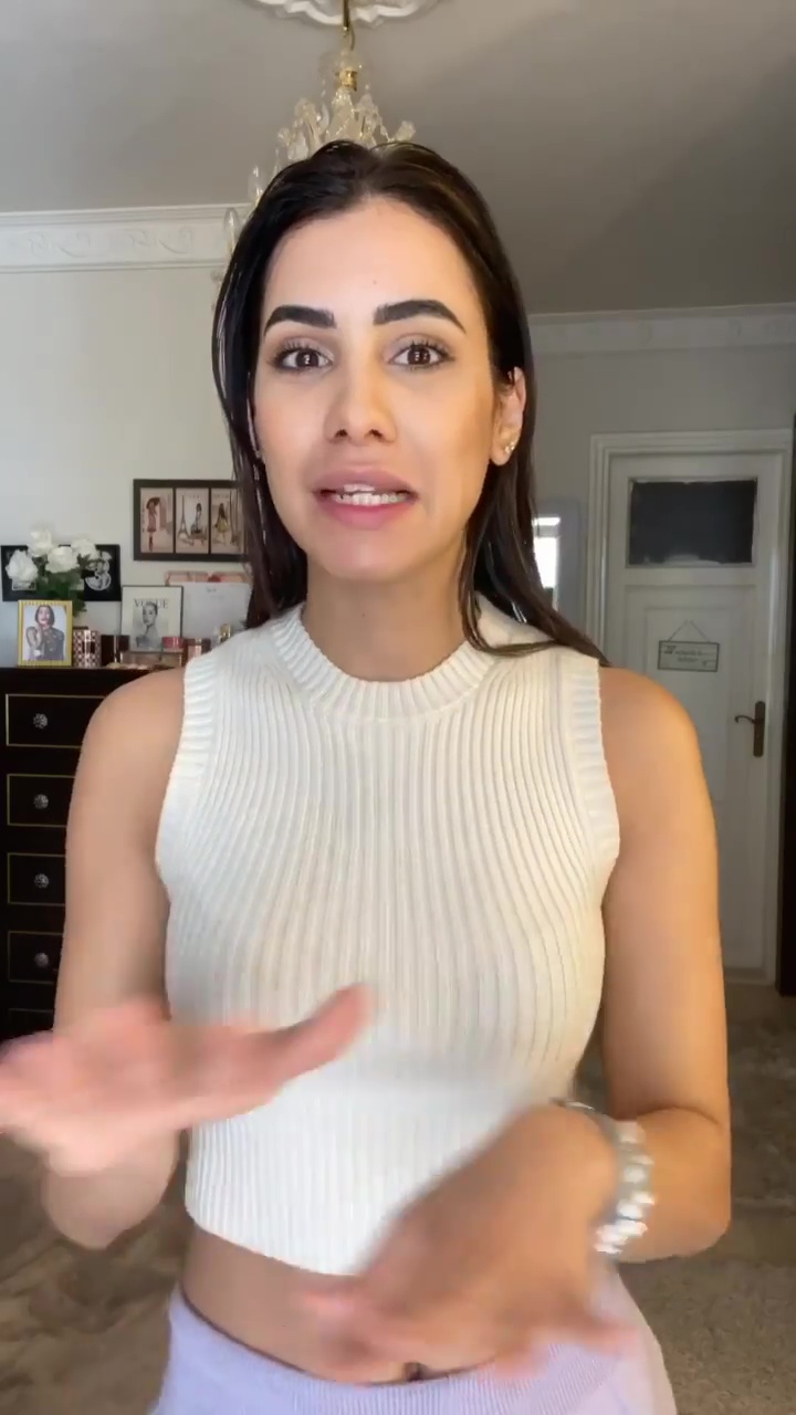 Picture of Zayneb Azzam