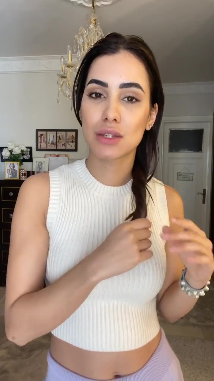 Picture of Zayneb Azzam