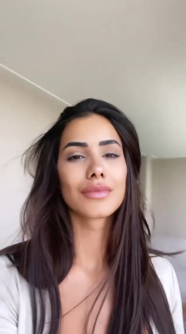 Picture of Zayneb Azzam