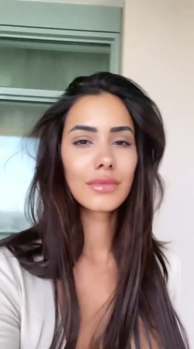 Picture of Zayneb Azzam