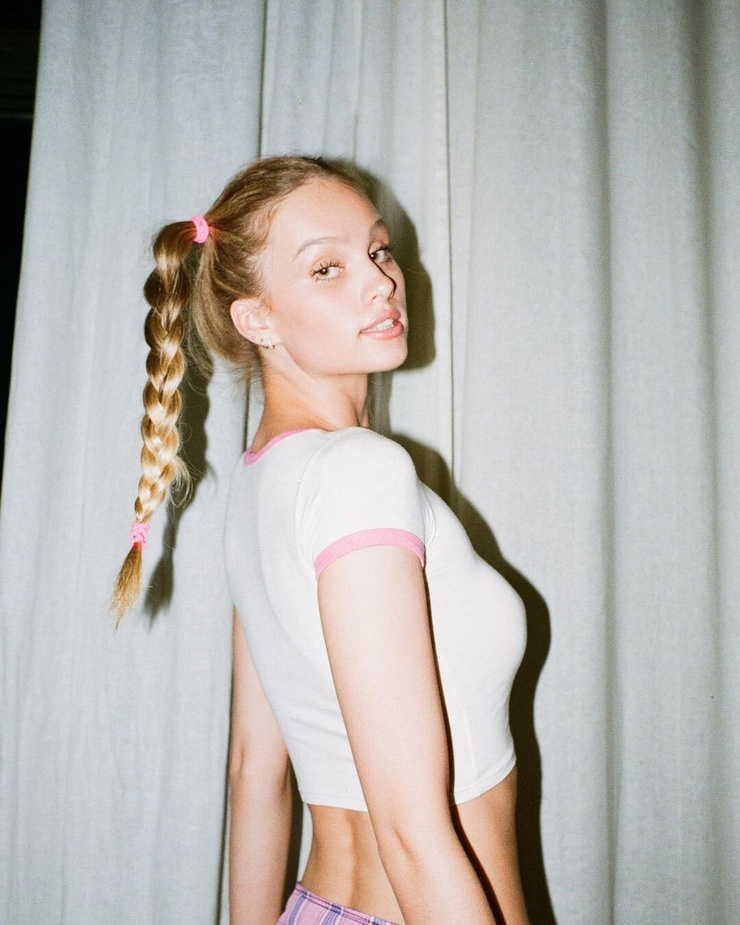 Picture of Hazel Graye