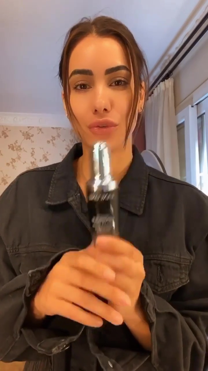 Picture of Zayneb Azzam