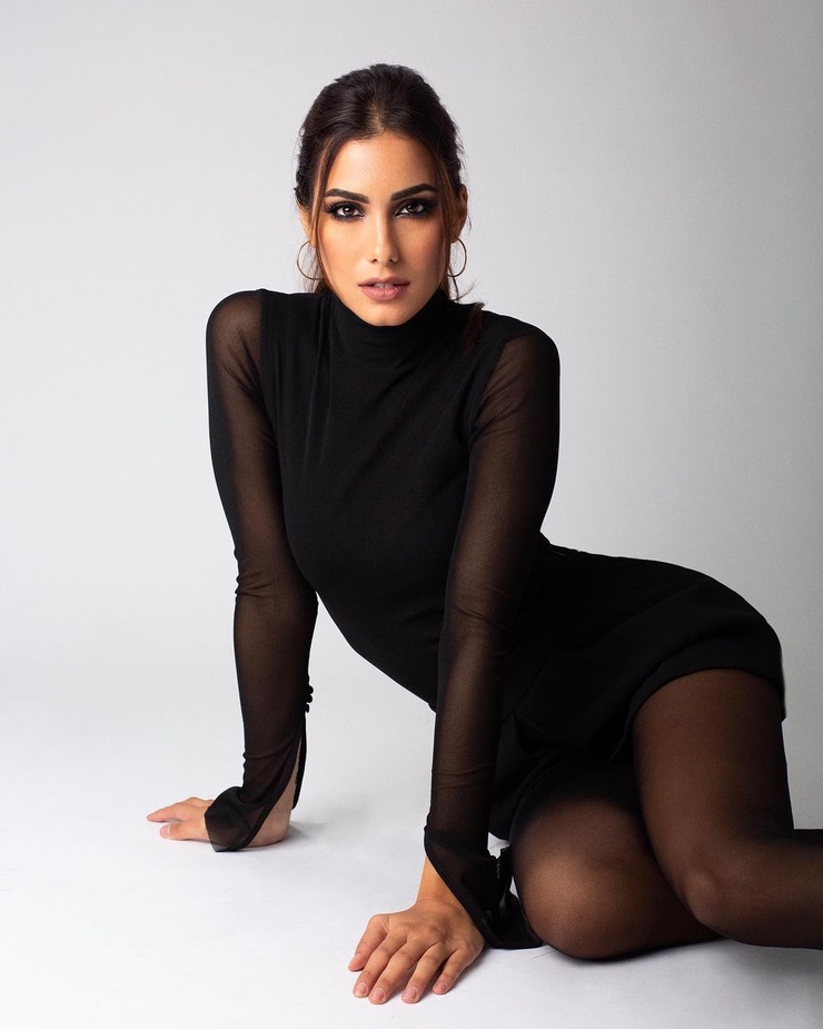 Picture of Zayneb Azzam