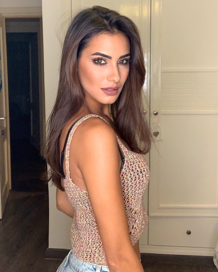 Image of Zayneb Azzam