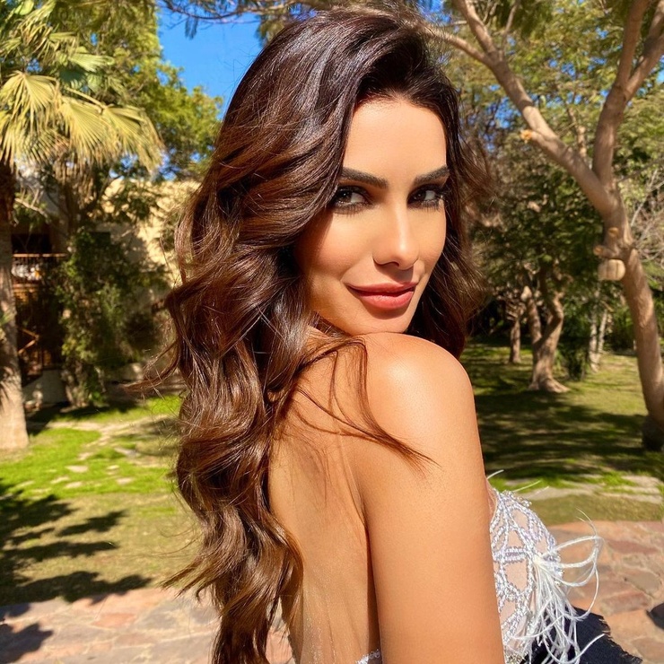 Zayneb Azzam picture