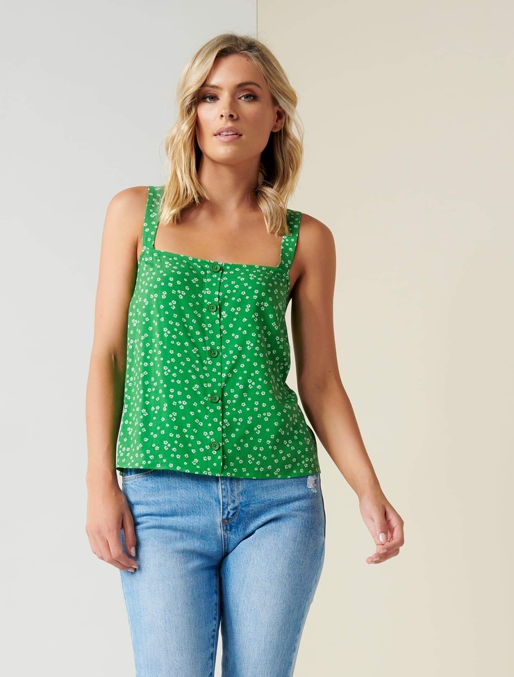 Image of claire jones