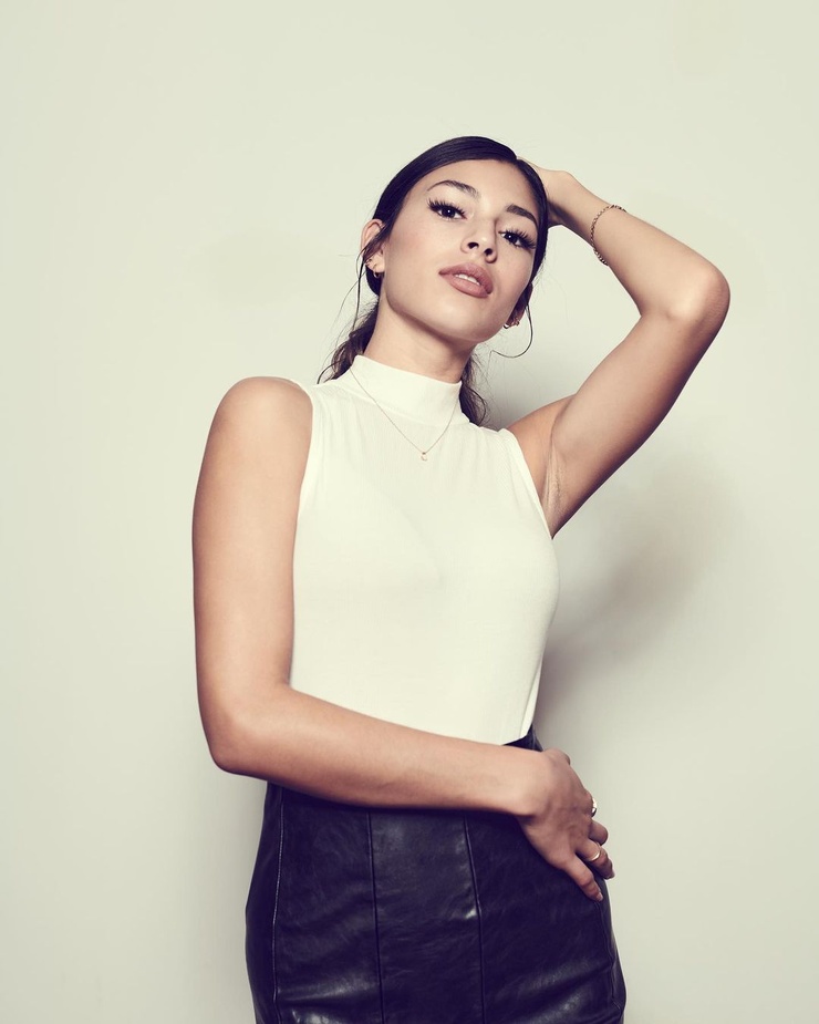 Picture of Alexandra Nicole