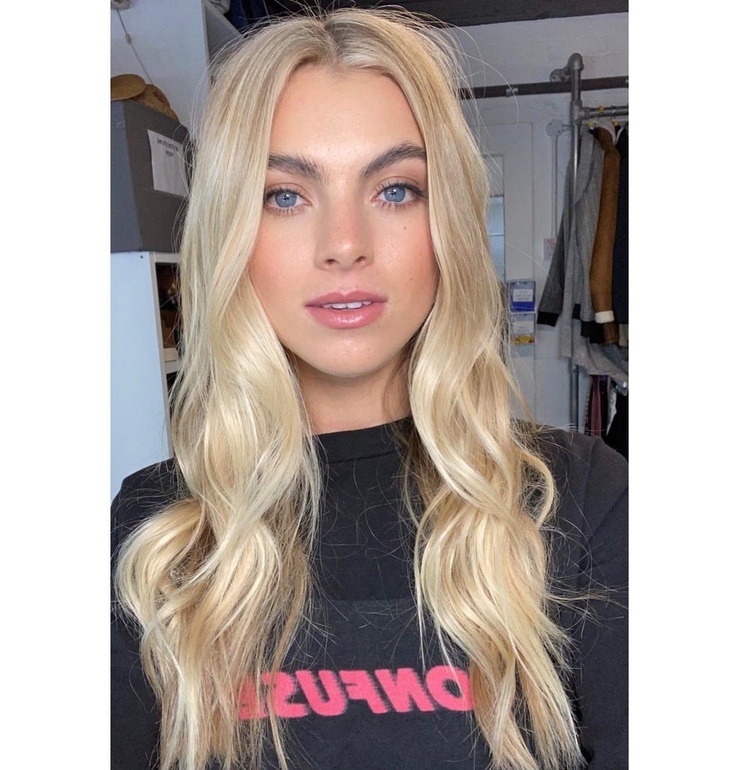 Elizabeth Bennett (i) picture