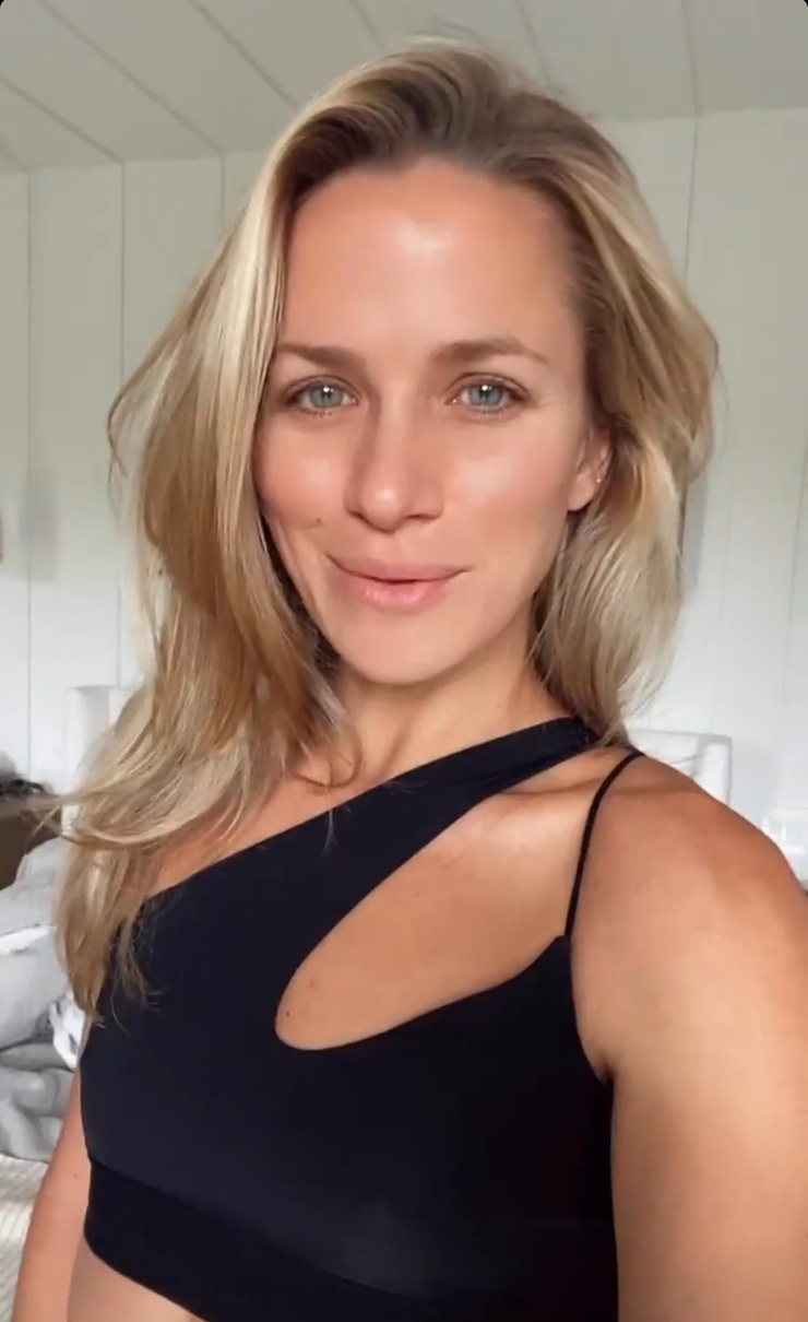 Picture of Shantel VanSanten