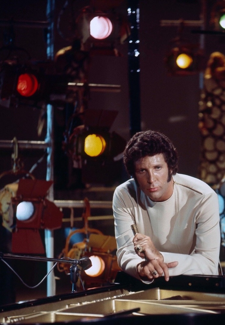 Picture of Tom Jones