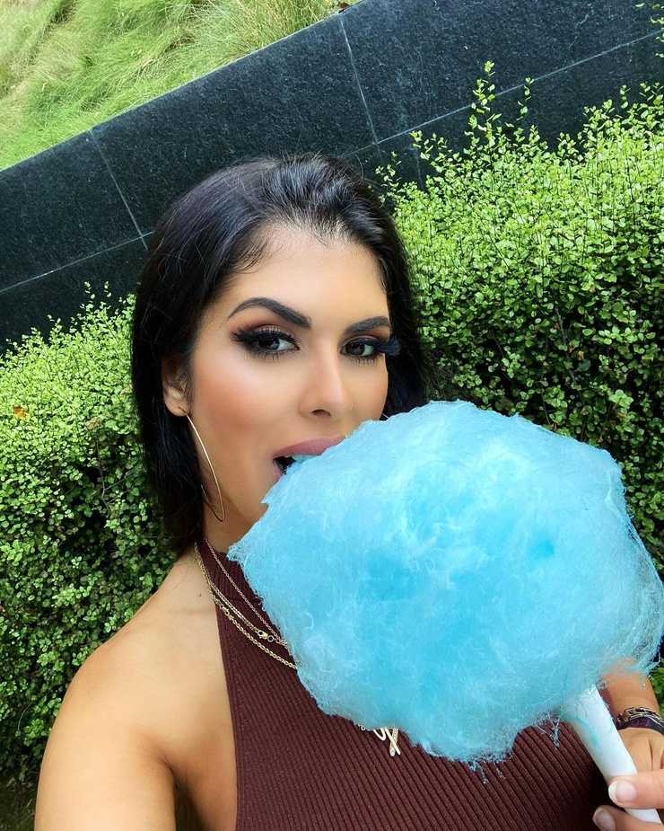 Picture of Yasmina Angele