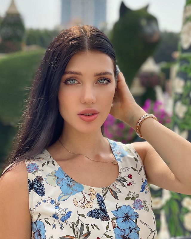 Picture of Alina Enero