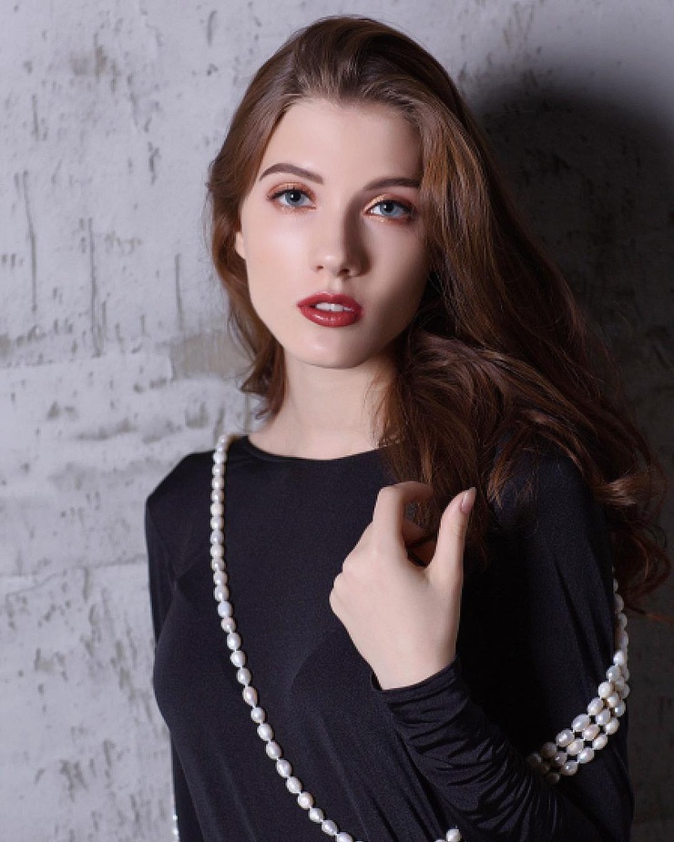 Picture of Alina Enero