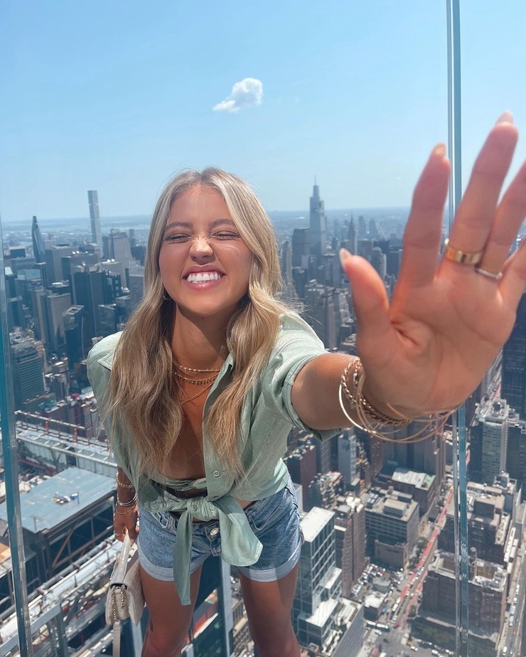 Kaitlynn Bell picture