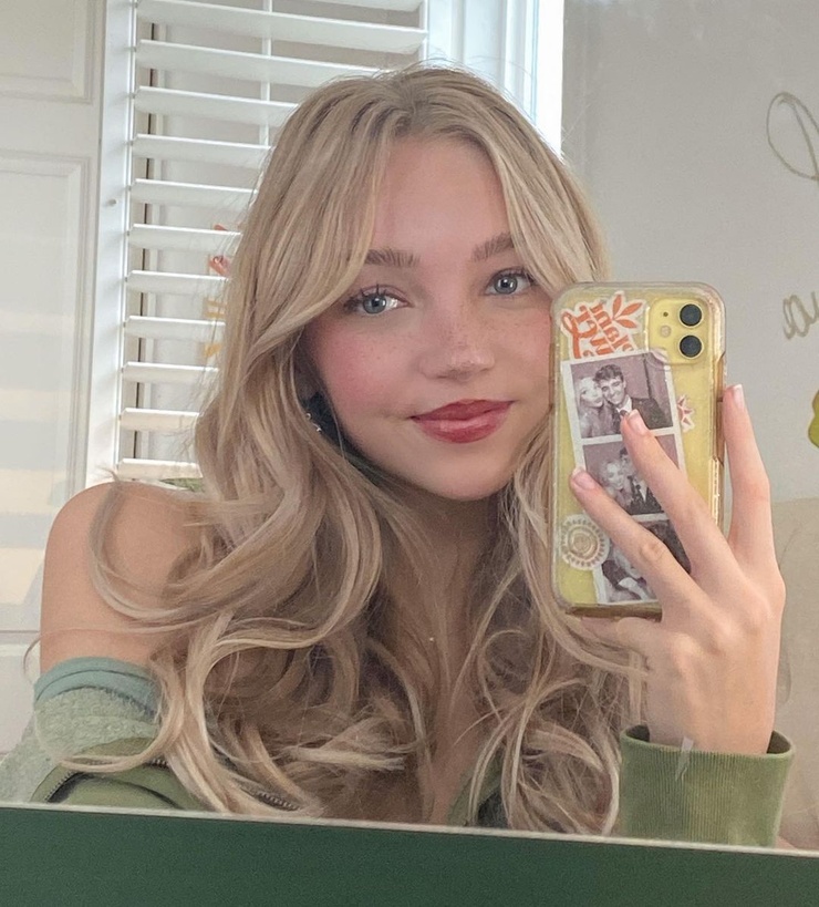 Picture of Ava Moselle