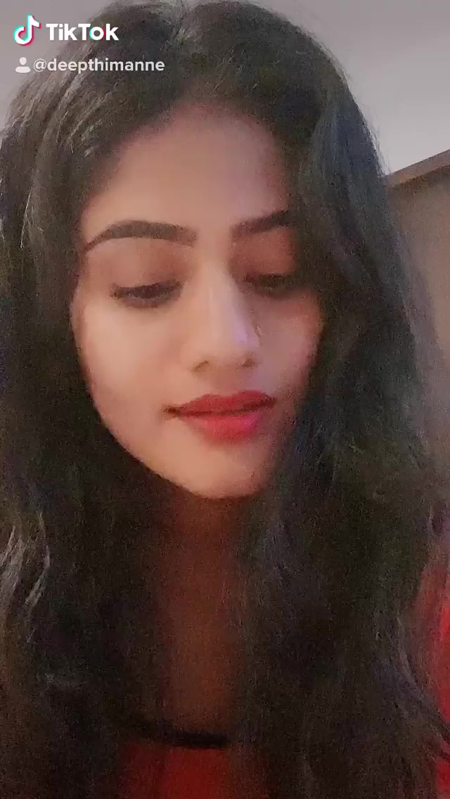 Picture of Deepthi Manne