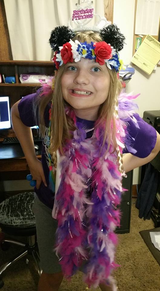 Chelsea Barker image