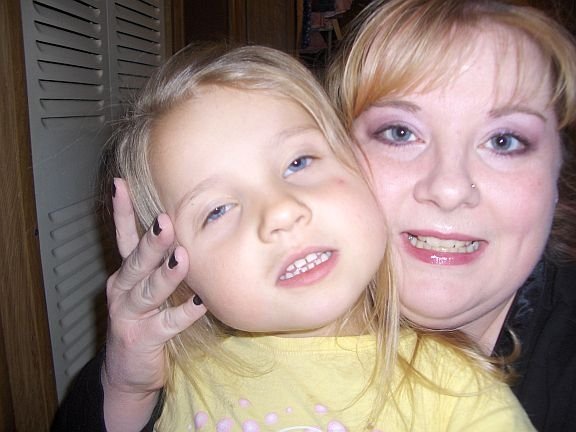 Chelsea Barker image