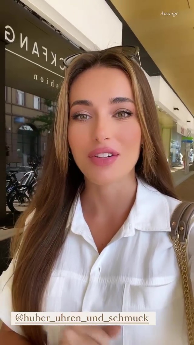 Picture of Izabela Ion