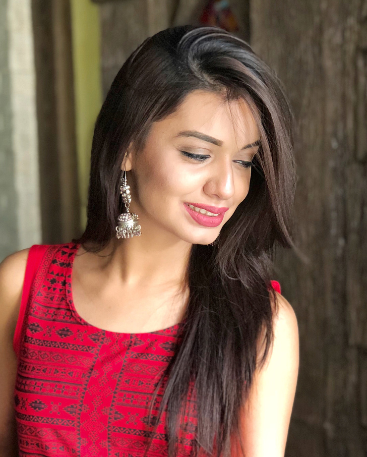 Picture of Divya Agarwal