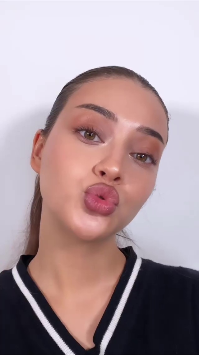 Picture of Isabel Rose