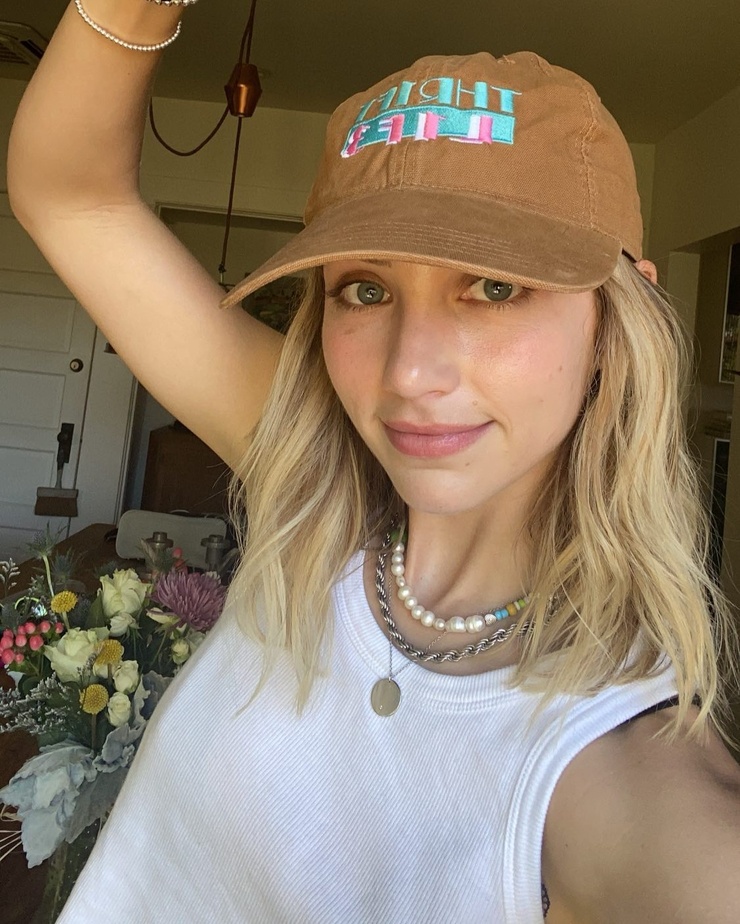 Emily Rudd picture