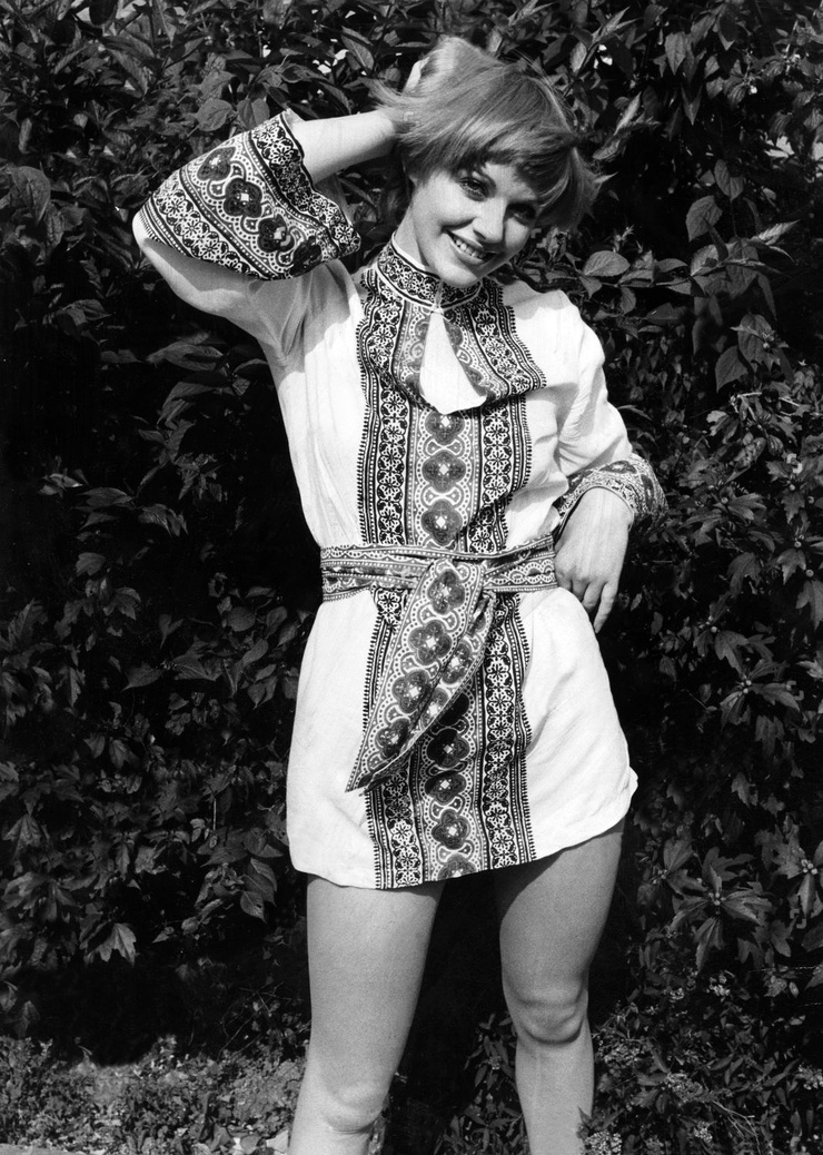 Angela Scoular picture