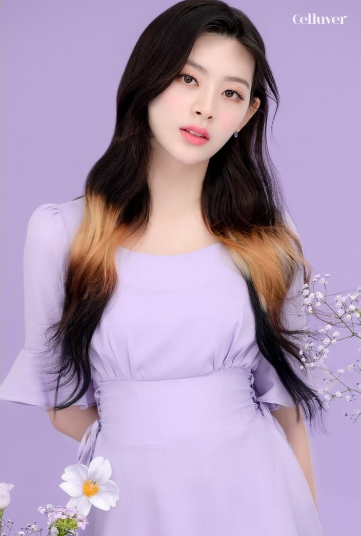 Picture of Seeun (STAYC)