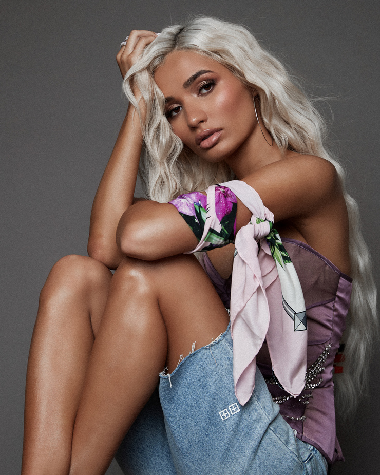 Pia Mia image
