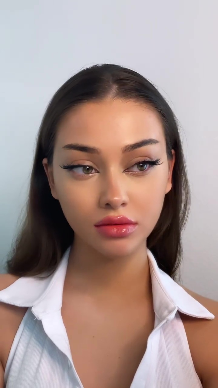 Image of Isabel Rose