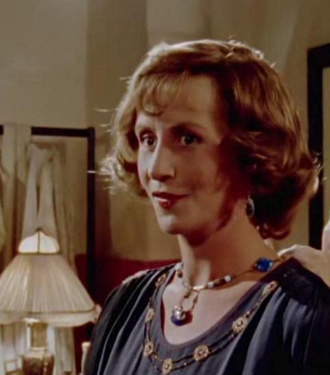 Image of Carolyn Colquhoun