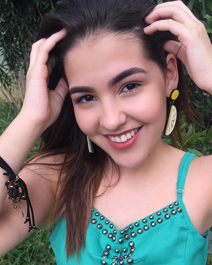 Ana Victória Zimmermann (2016/17)