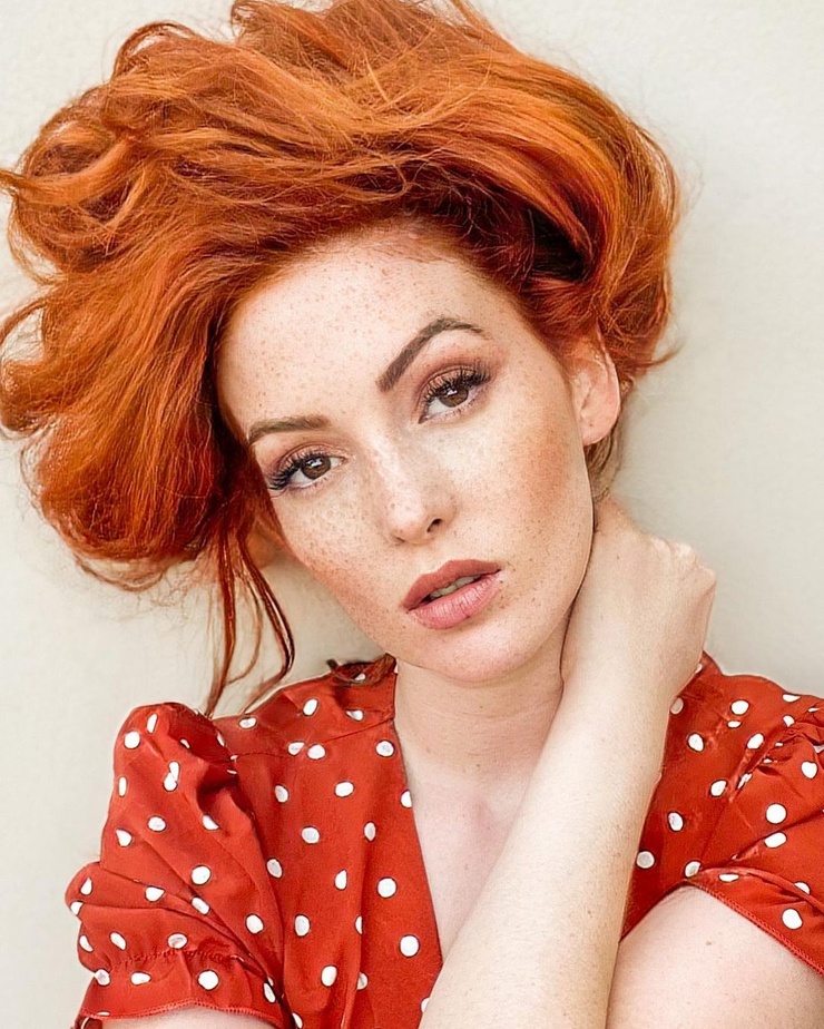 Image of Nicole Simone