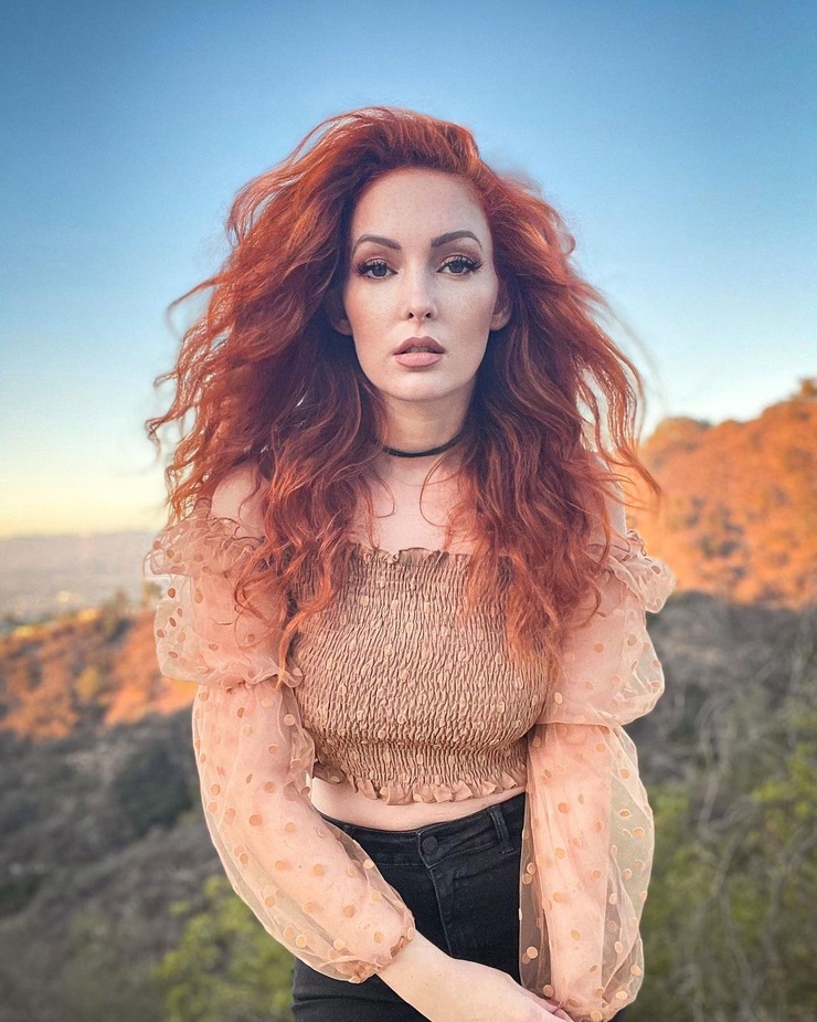 Picture of Nicole Simone