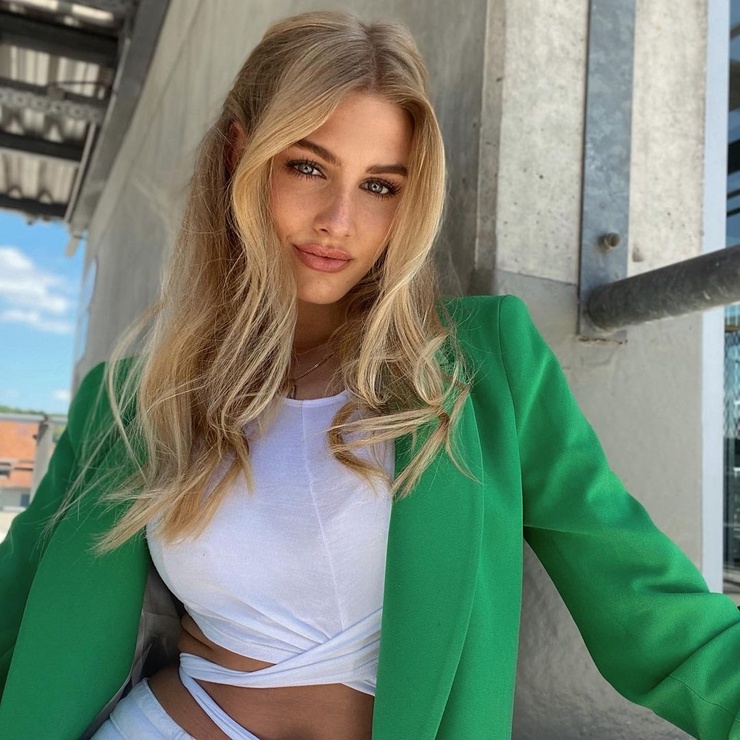 Picture of Anna Stock