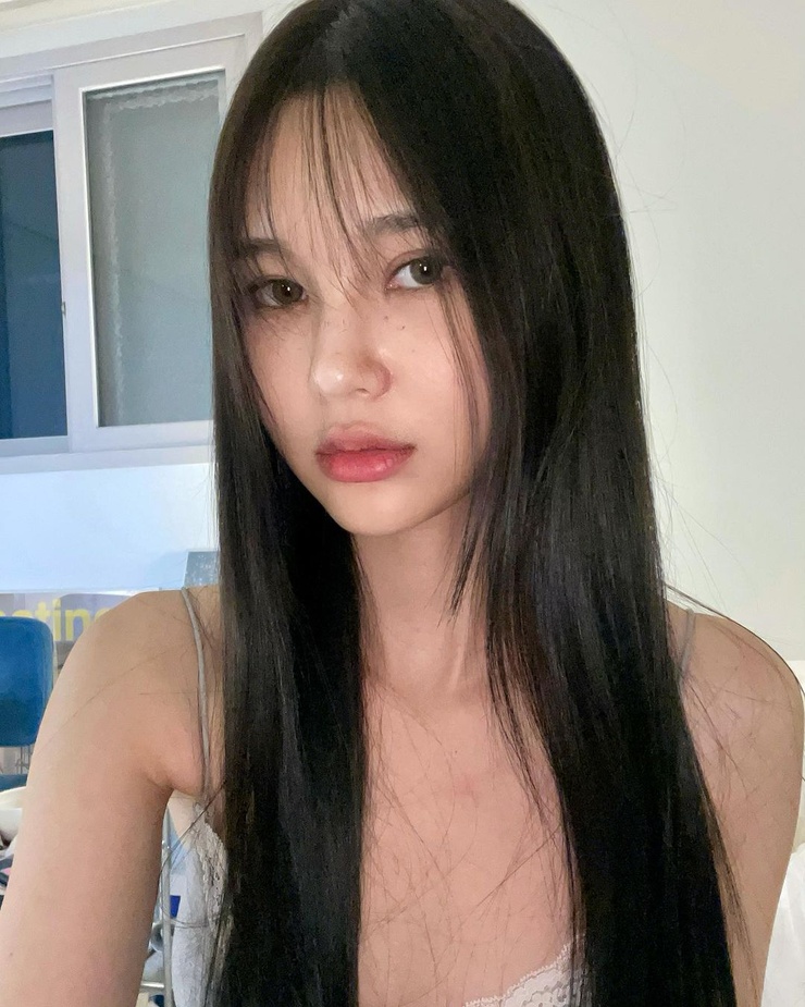 Picture of Shin Eun-ji