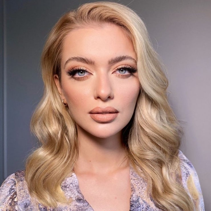 Picture of Dana Mostek