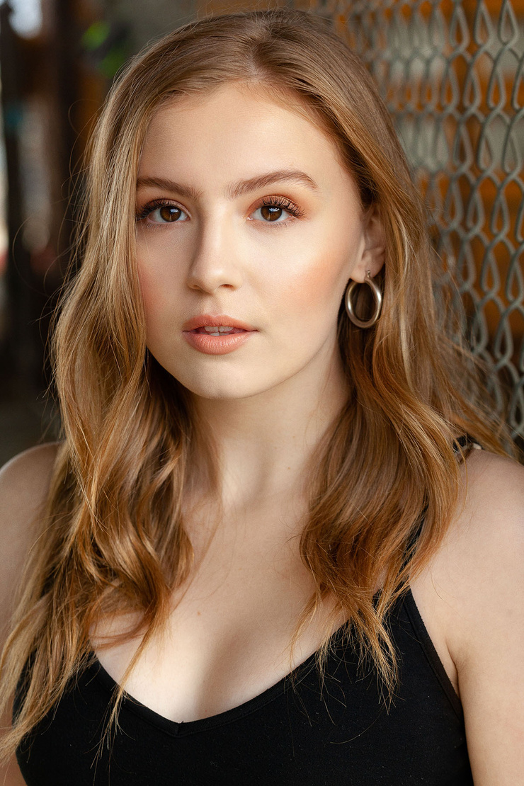 Bebe Wood image