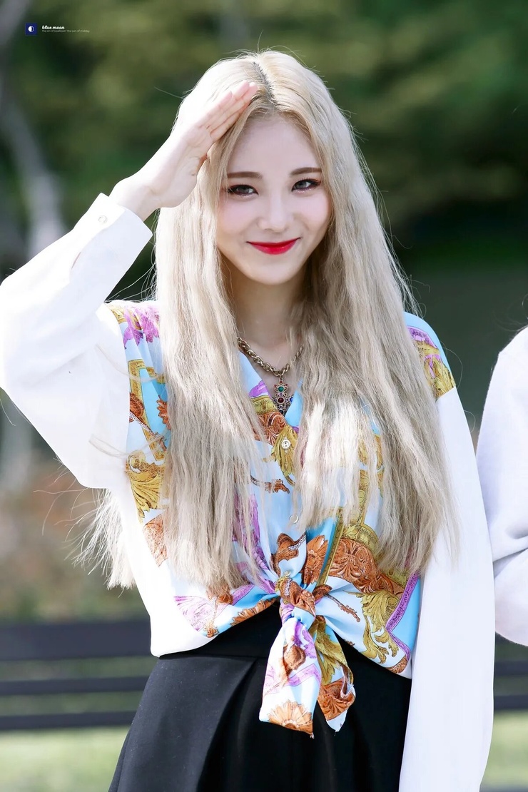 Picture of Jinsoul