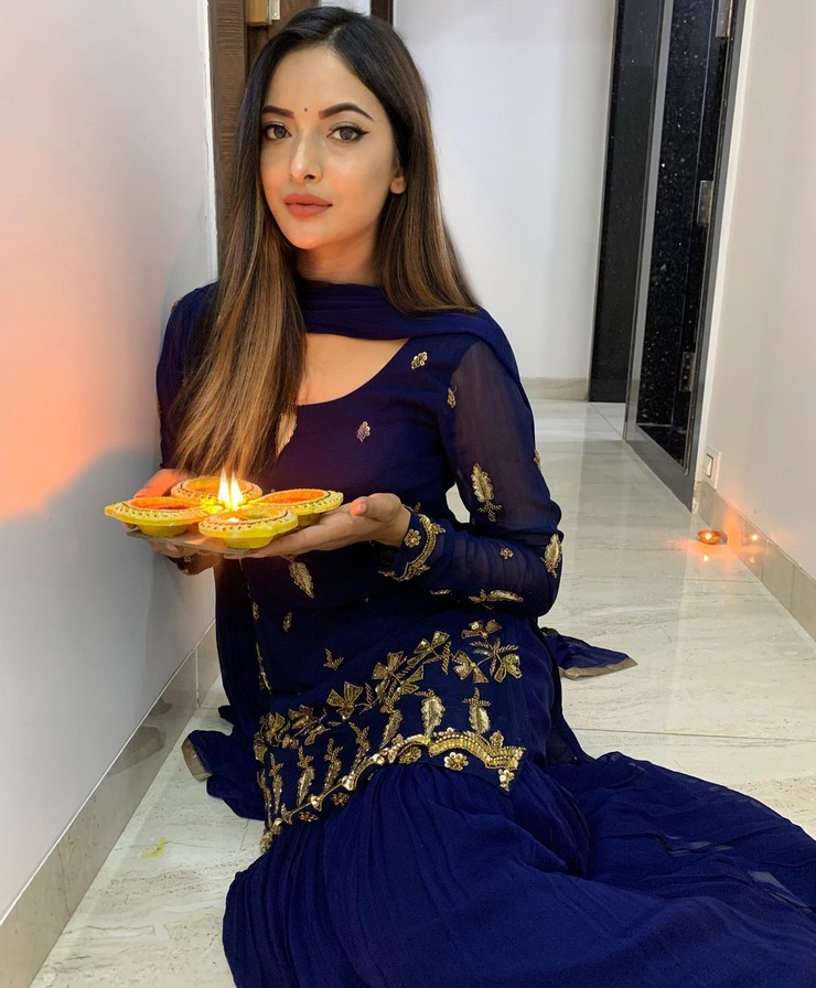 Picture of Annsh Shekhawat