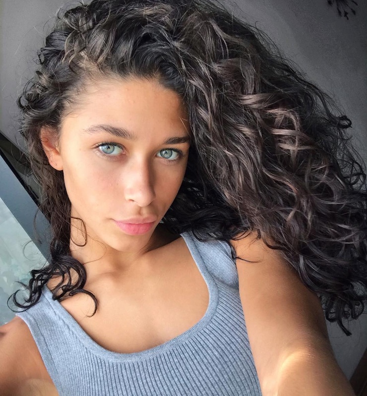 Shayna Senior picture