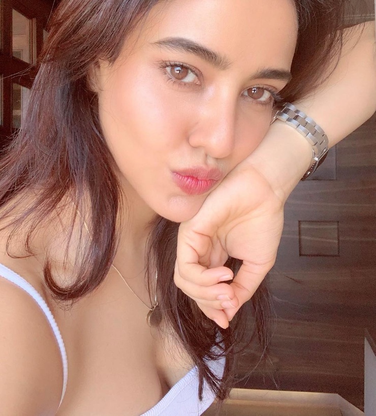 Picture of Neha Sharma