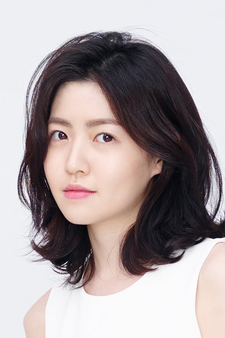 Shim Eun-kyung picture