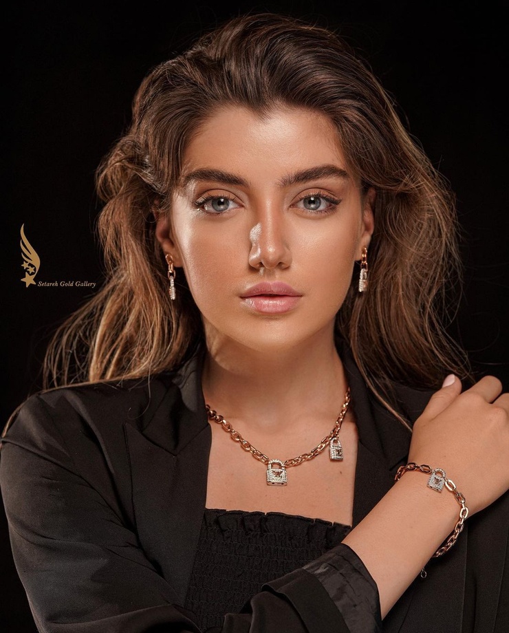 Picture of Negin Haghdost